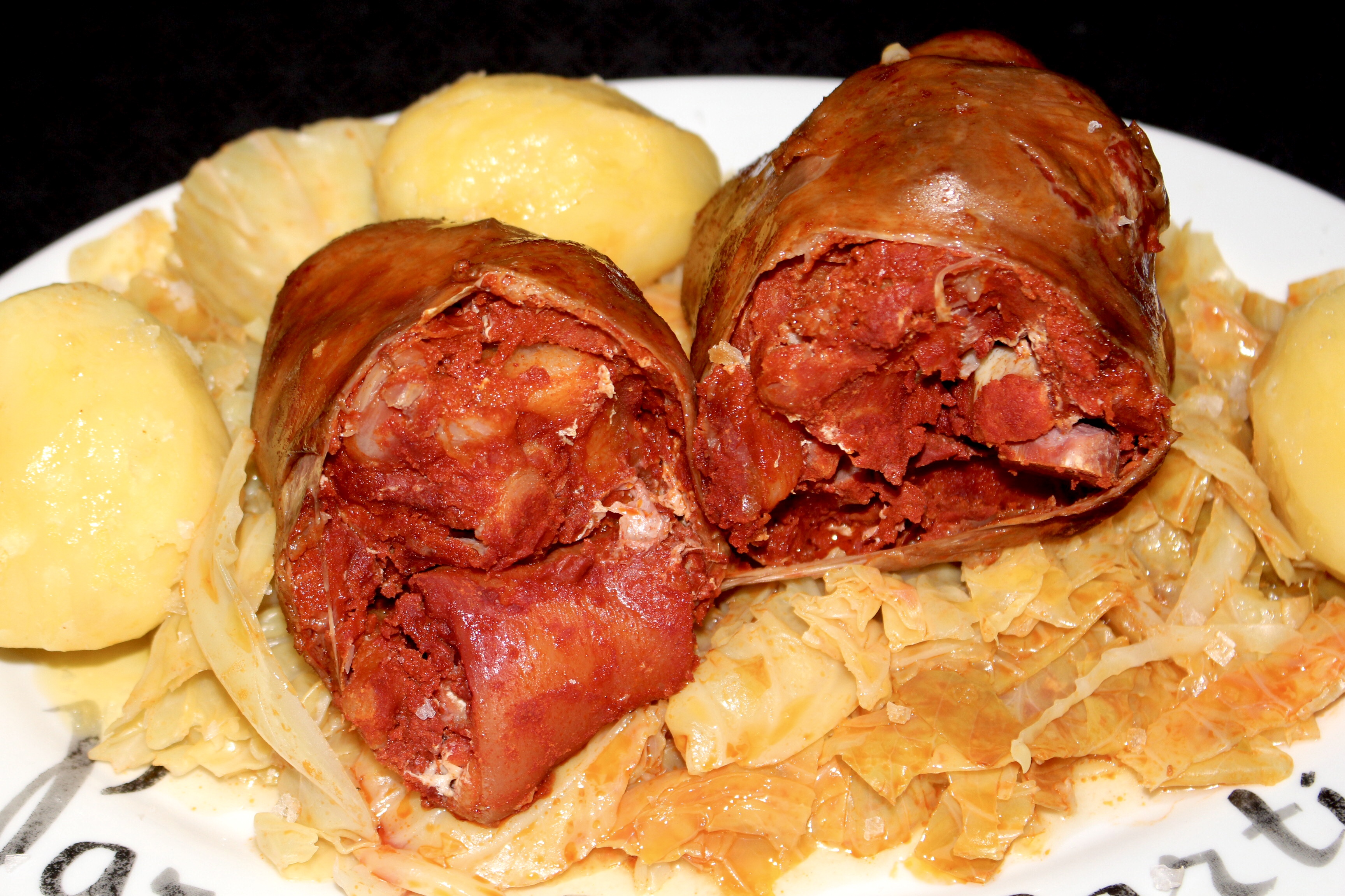 Botillo con Repollo y Patatas – Fuego de Mortero